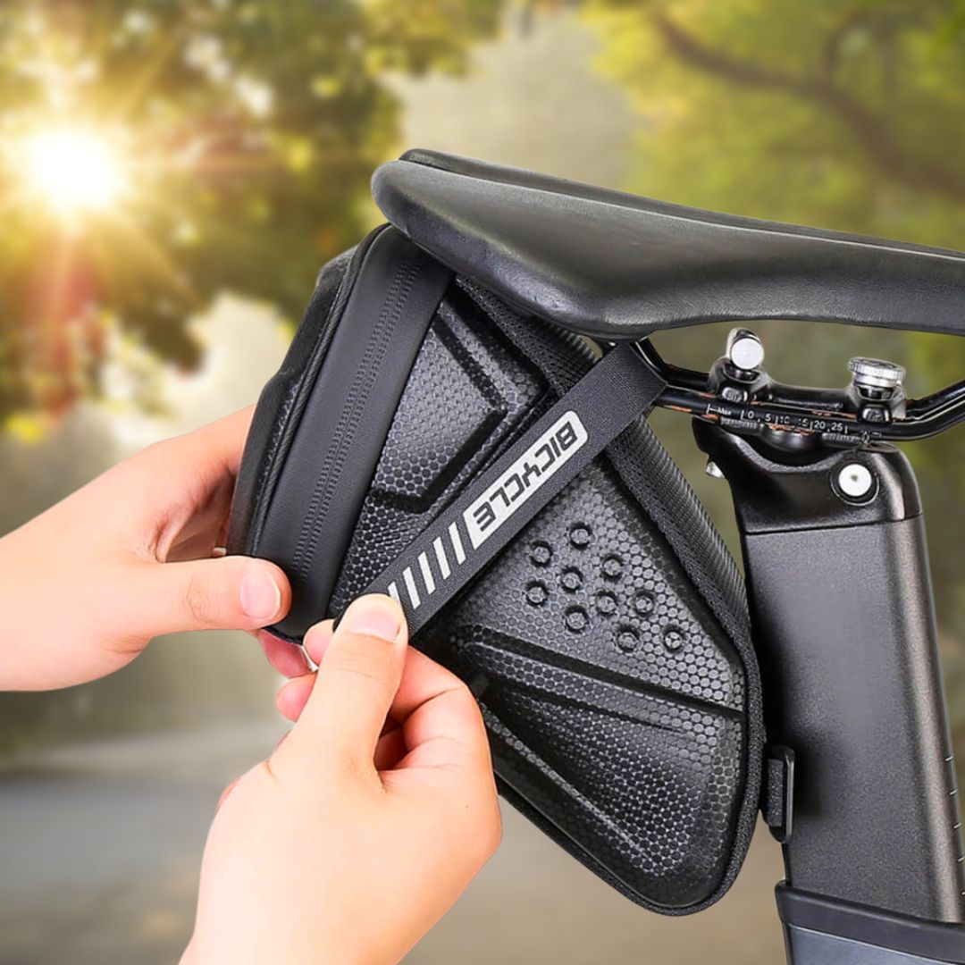 Reflective Under-Seat Bag – Secure Fit for Night Rides – Wildandwind